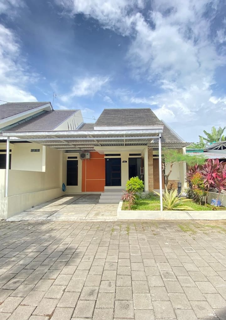 Homestay Griya Manggisan - Magelang
