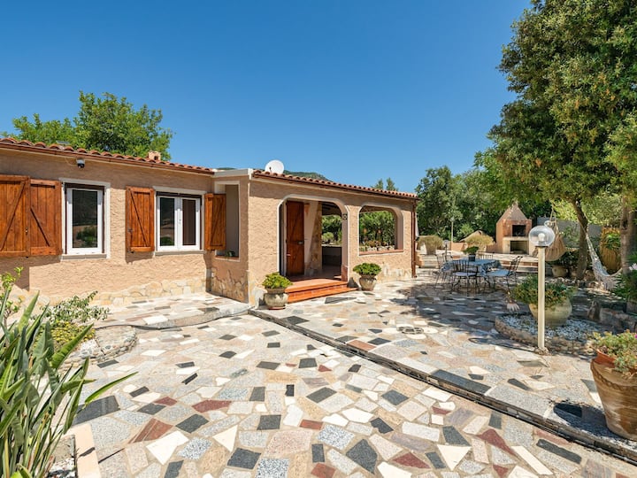 Doxina By Interhome - Solanas