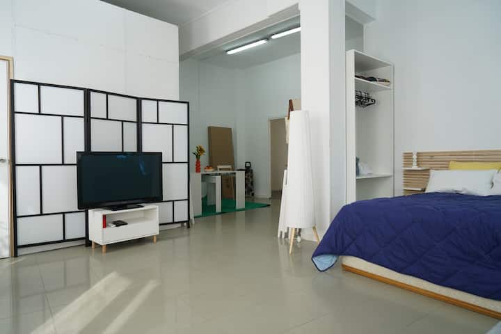 L. O. F. T. Próximo Al Centro - Madryt