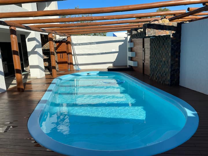 Casa Em Guaratuba Com Piscina - Guaratuba