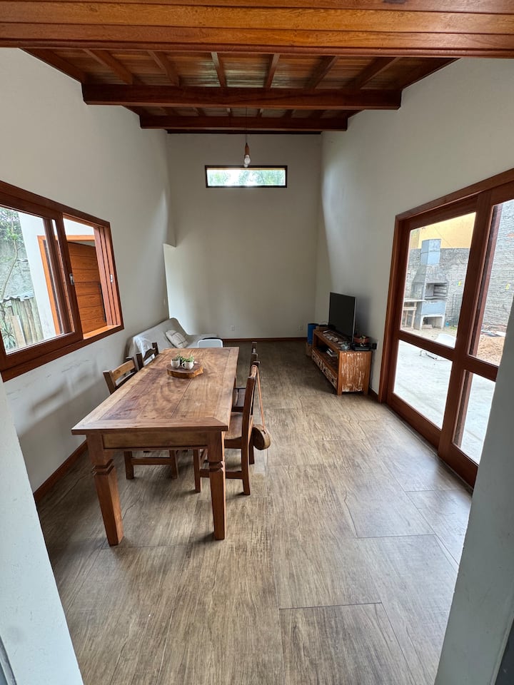 Casa Espaçosa No Campeche - Florianópolis