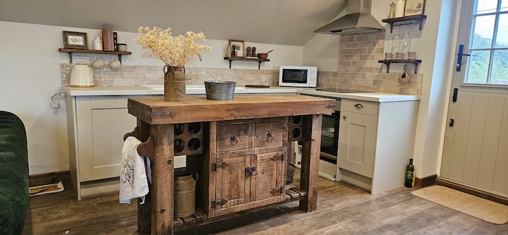 Haybale Loft Rustic Countryside Charm Near City - Preston