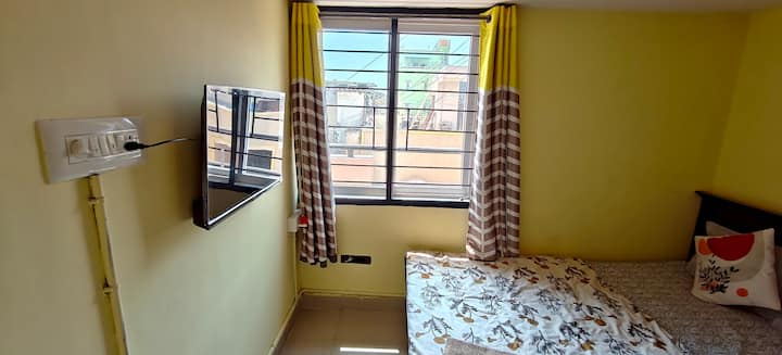 Romantic Escape, No Parking, Couple Friendly, Tv - Bengaluru
