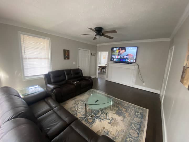 Cozy Home In The Downtown - Columbia, SC