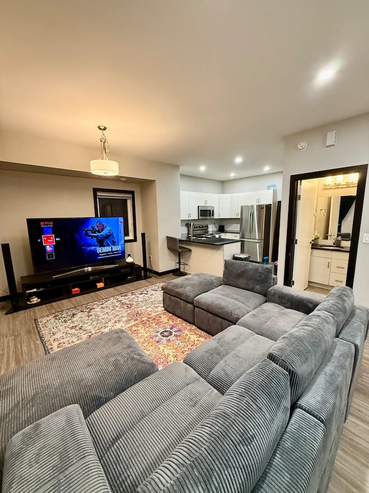 2bedroom Luxury Town House - Winnipeg