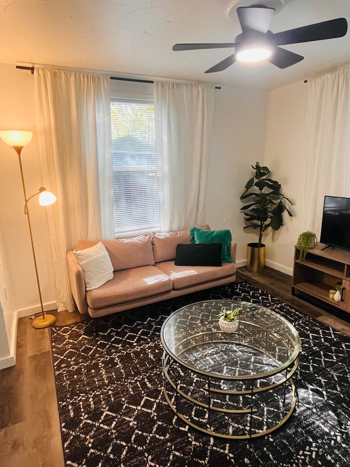 Modern Nest, 5 Min To Stockyards! - Fort Worth, TX