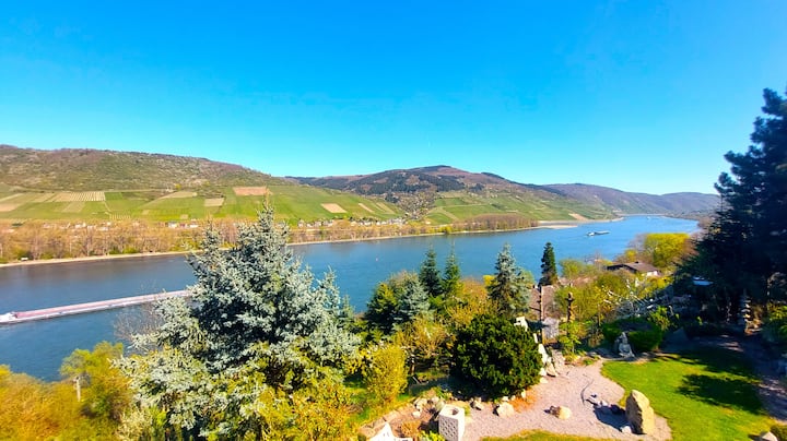 Apartment Maerchenhain, 2 Bathrooms And River View - Geisenheim
