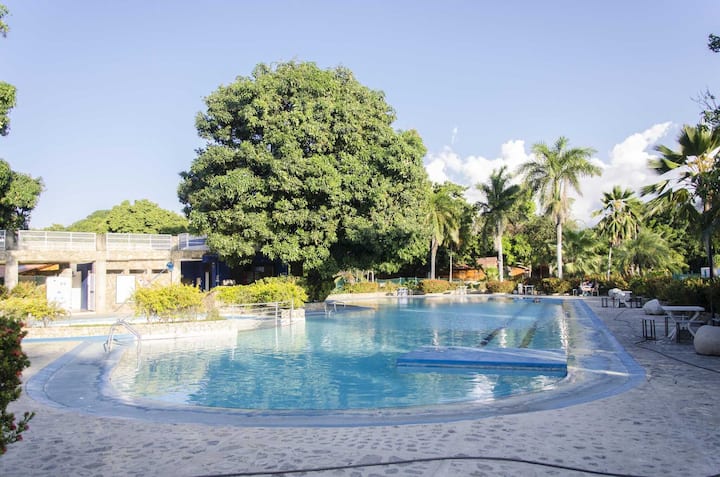 Cabaña Familiar Cerca Del Rodadero Con Piscina - Santa Marta, Colombia