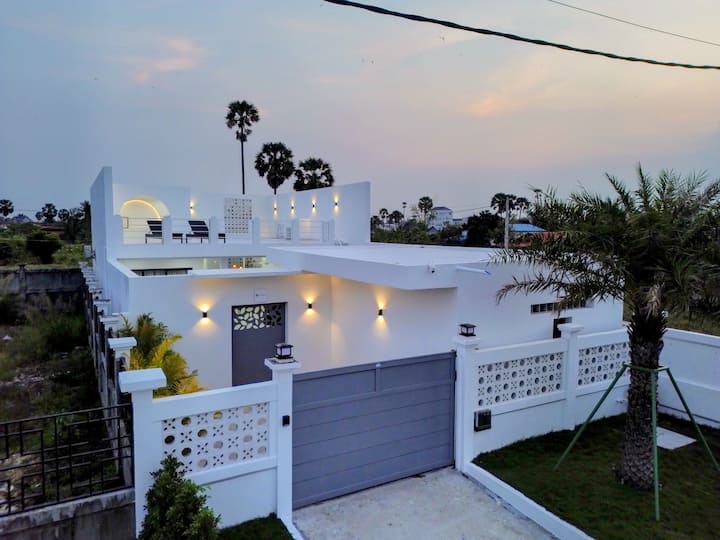Palm House Brand New Villa W/pool - Cambodia