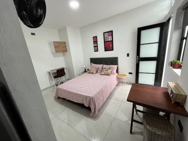 Apartamento Pequeño Cerca A Todo - Santa Marta