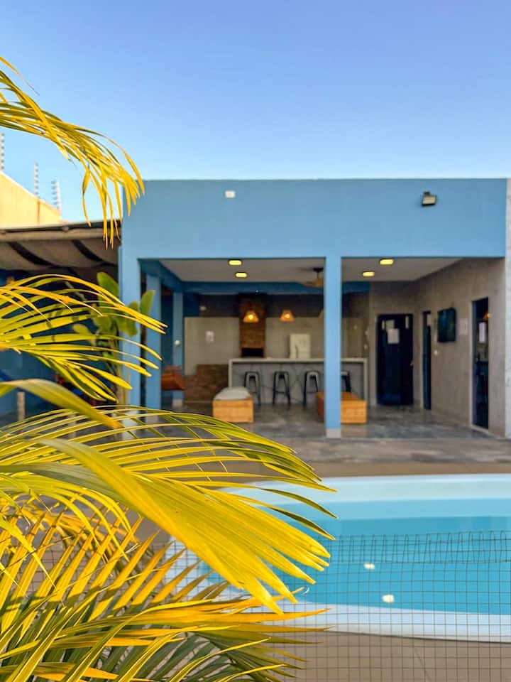 Casa Estilo Praiano, Piscina, ÁRea Gourmet,1 Quart - Maringá