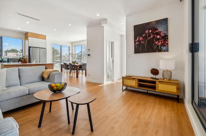 Luxury Brandnew Parkside Seaview 4br|one Tree Hill - Auckland