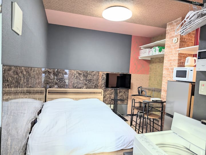 Shinjuku One Stop/shopping Street 1 Min.② - Shibuya