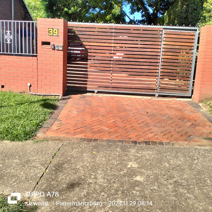Khondlo Airbnb - Pietermaritzburg
