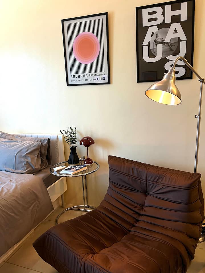 Aesthetic Cozy Studio Unit, Makati - Manila