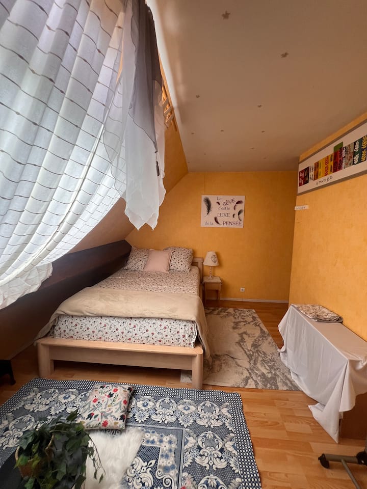 Location D'une Chambre - Étampes