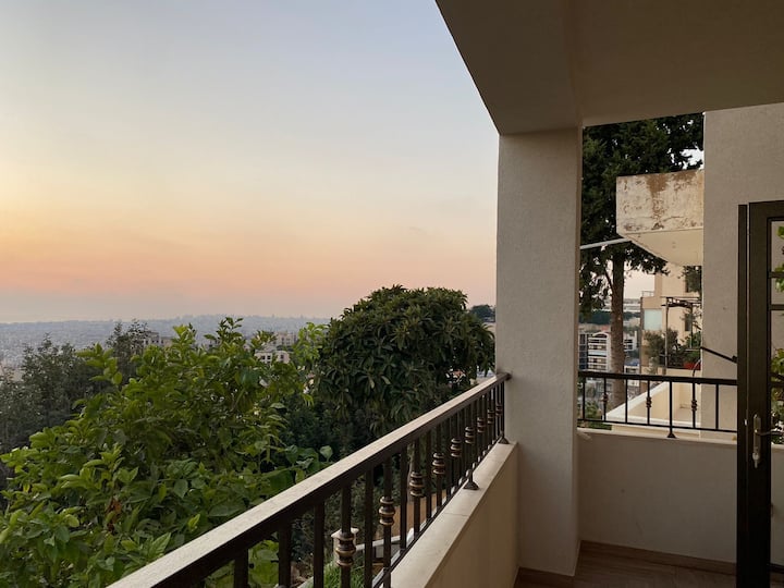 The View Stay>4>cozybhkwith Terrace & Balcony$car - Lebanon