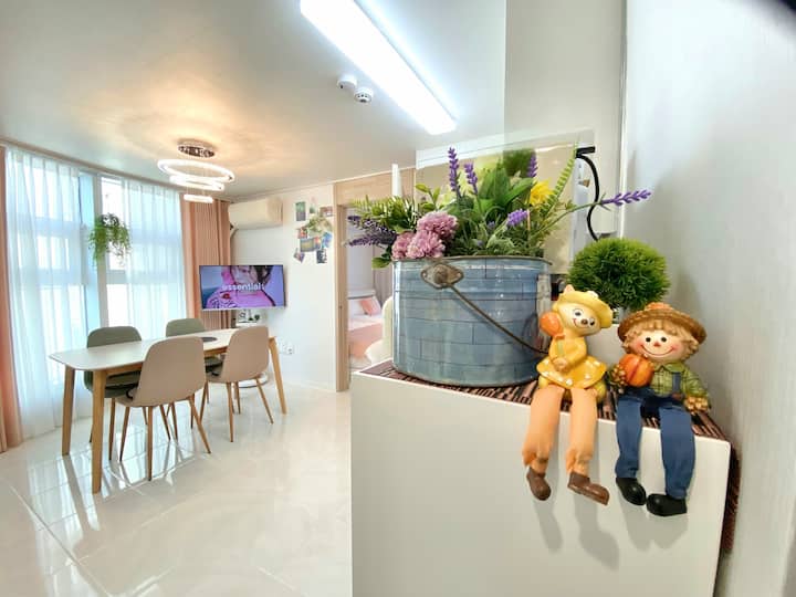 <특별할인>홍대5분/상수역3분/최대6인/퀸침대3개/2room/엘레베이터/테라스/ - Corea del Sur