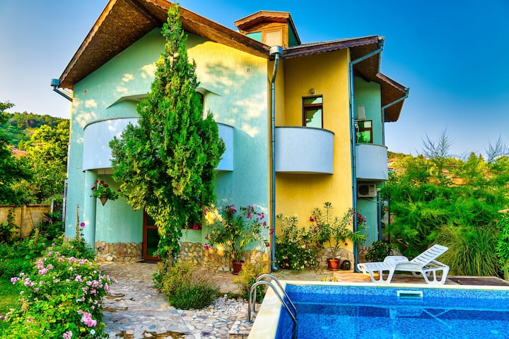 Green Lagoon Guesthouse - Balčik
