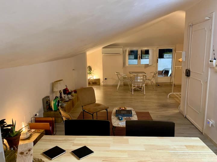 Fronte Metro Comoda Accogliente Mansarda +Terrazza - Roma