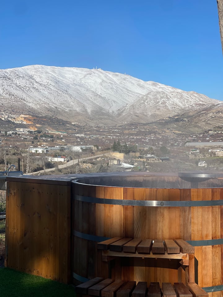 Caravan By The Lake - 시리아