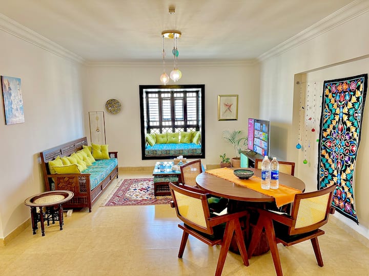 Stylish Arabesque-inspired Apartment Citadel View - カイロ