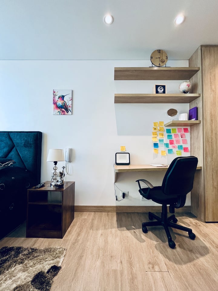 Stylish Cool Studio Near City Center Wi-fi 900 Mb - Bogotá