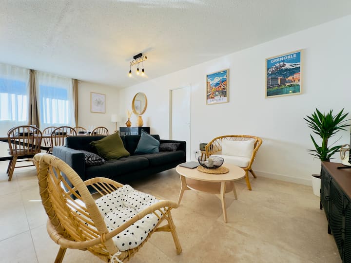 3 Chambres | Central | Tram | Le Chavant - Grenoble