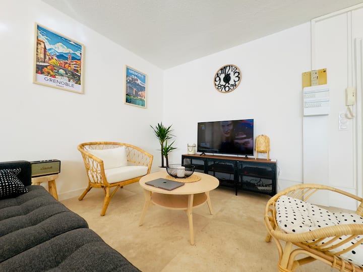 3 Chambres | Central | Wifi | Tram | Le Chavant - Grenoble