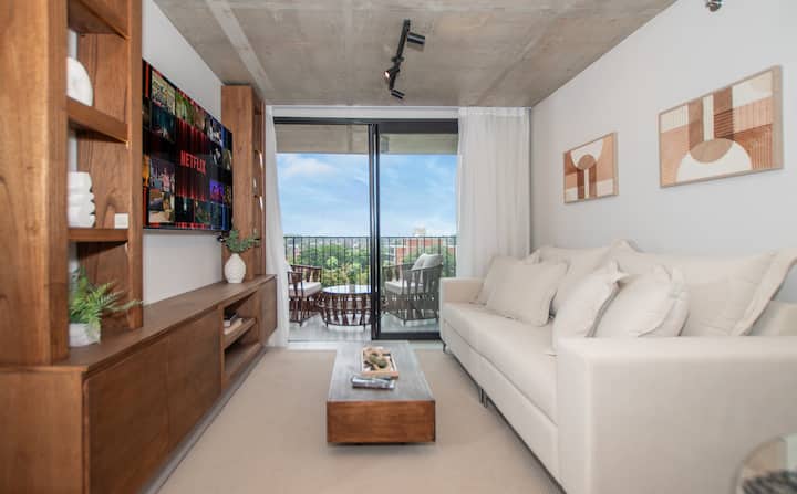 Stylish Urban Escape With Panoramic Views - Asunción