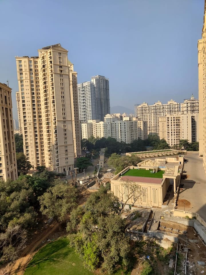 Spacious 1bhk Hiranandani Estate - Thane
