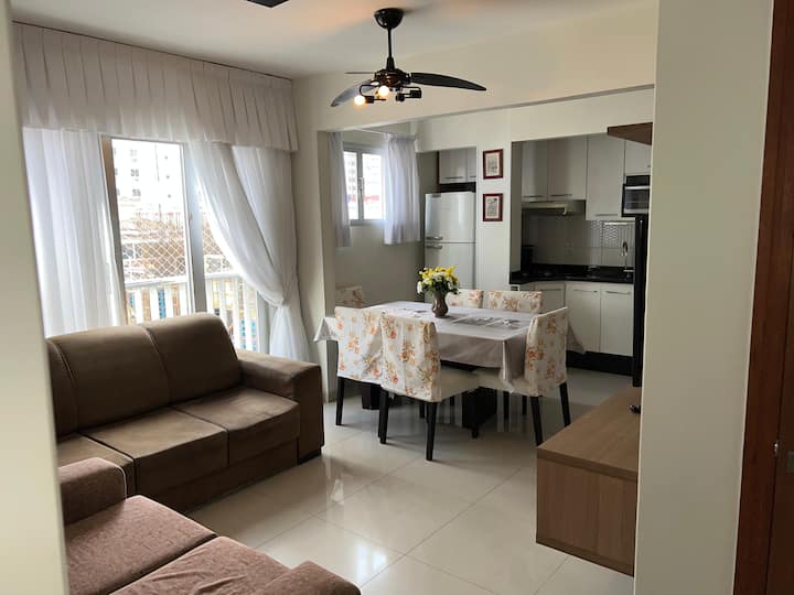Apto No Centro, 150m Da Praia - Balneário Camboriú