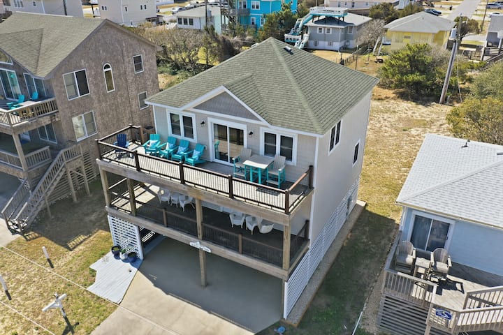 Ocean Views | 2nd Row Obx Retreat | Sleeps 10 - Kill Devil Hills