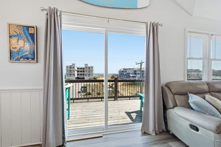 Ocean Views | 2nd Row Obx Retreat | Sleeps 10 - Kill Devil Hills, NC
