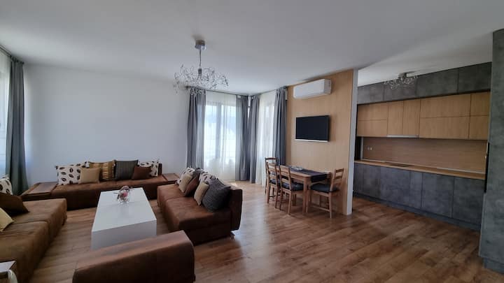 Апартамент с двор " Дива" - Govedartsi