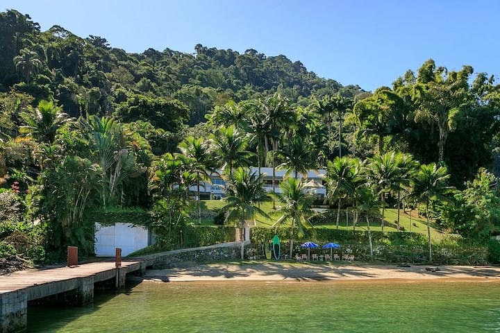 Angrahouse | Comfort | Privacy | Private Beach - Angra dos Reis