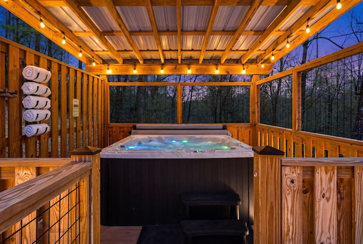 New Build~hot Tub~mntn & Sunset View~2 Bed/2 Bath - Gatlinburg, TN