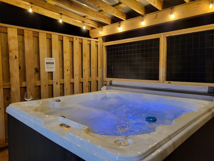 New Build~hot Tub~mntn & Sunset View~2 Bed/2 Bath - Gatlinburg, TN