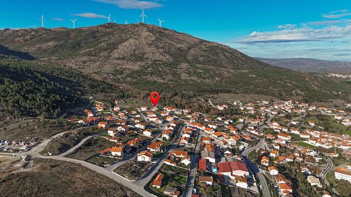 Unique Custom Home In Sapiaos - Penafiel