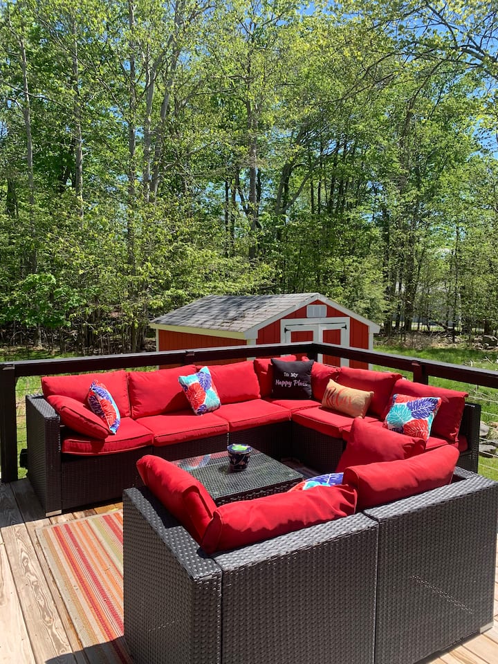 Poconos Lake Retreat: Pool, Beach, Near Resorts Vi - Tobyhanna, PA
