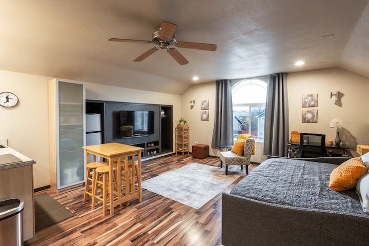 Private Studio Apartment - Spokane, WA