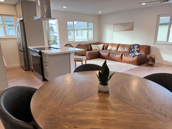 Modern Costal Condo - 헌팅턴비치