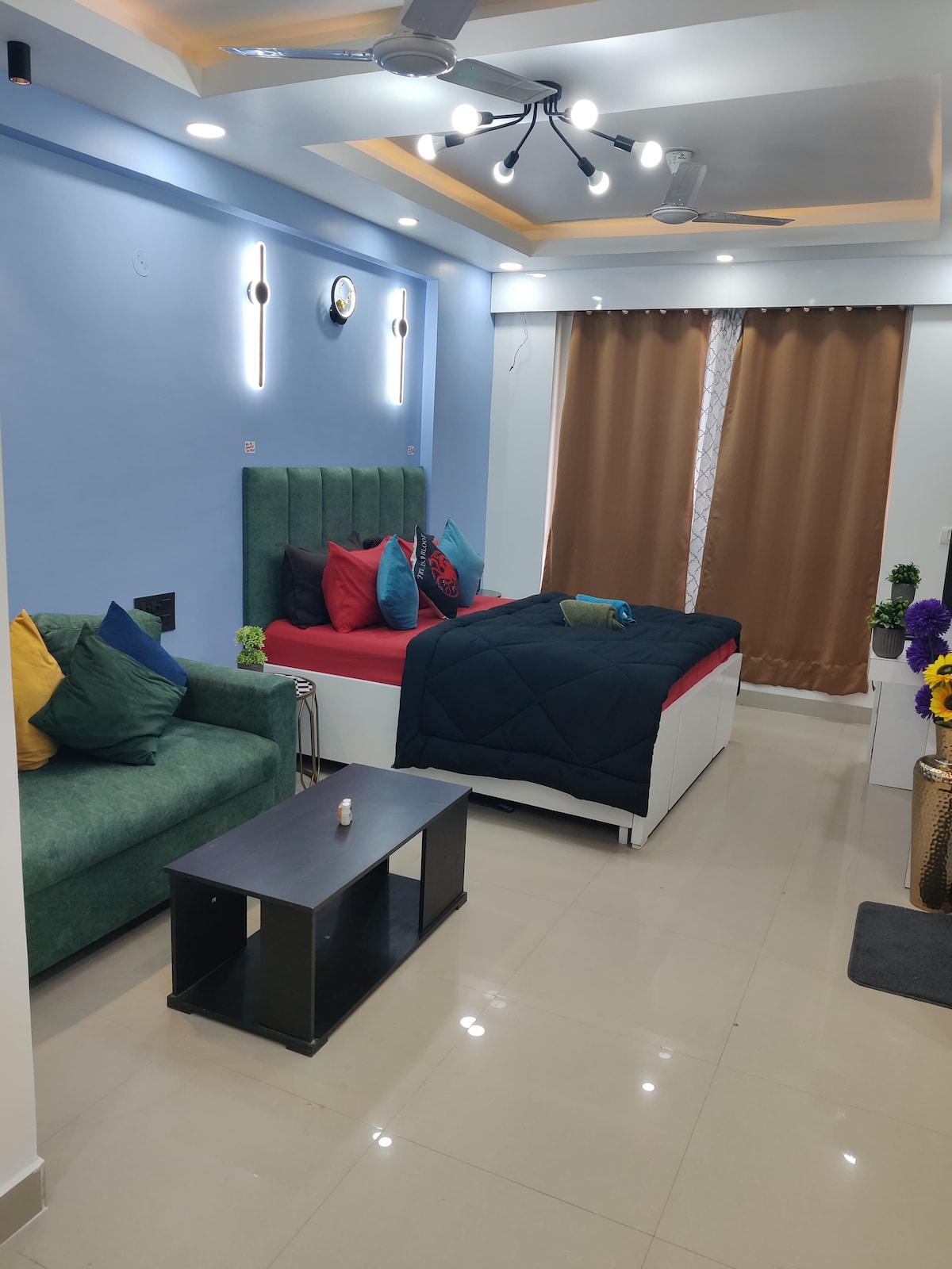 # Elegant Studio pad for stay in Noida# - Condominiums for Rent in ...