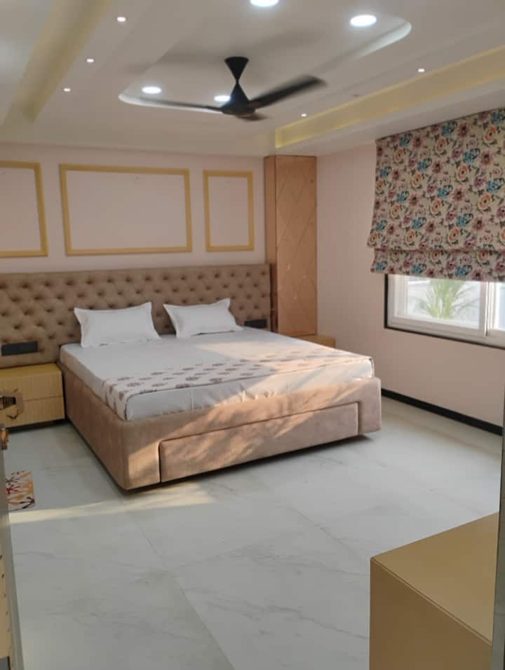 Kliva Family Luxury - Jaipur