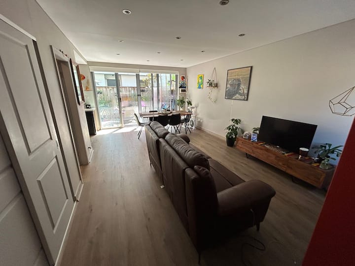 Cosy Beach Town House - Randwick