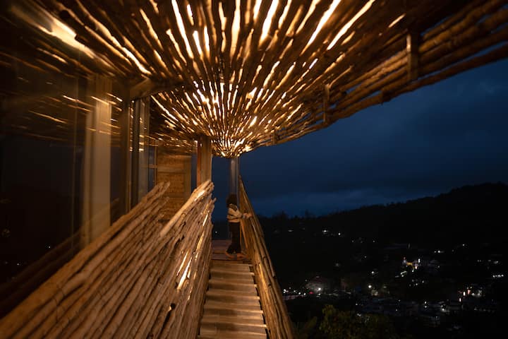 Romantic Jacuzzi Villa Near Vagamon With Fireplace - Kerala