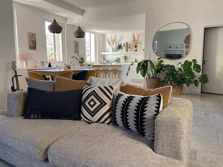 Vaste Et Bel Appartement En Plein Centre-ville ! - Montpellier