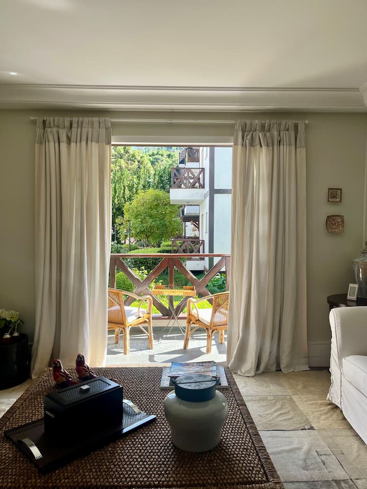 Apto Térreo No Capivari - Campos do Jordão