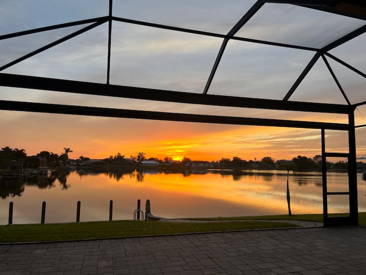 Sunrise Lake House - Cape Coral, FL