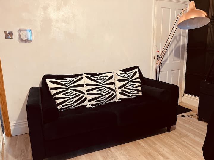 Stylish 5-bed Home, Ev Charger, Off-street Parking - Bewdley